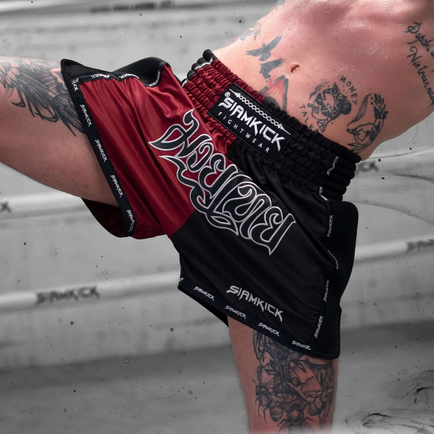 All Muay Thai Fighting Styles Explained: Key Techniques & Examples